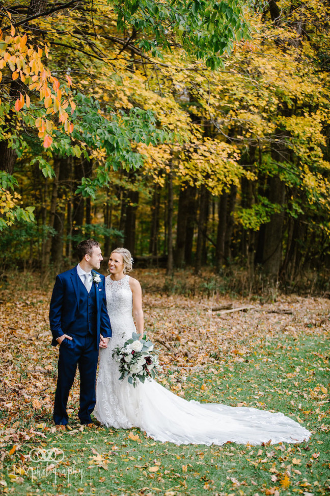Elegantly Rustic Fall Barn Wedding in Ohio